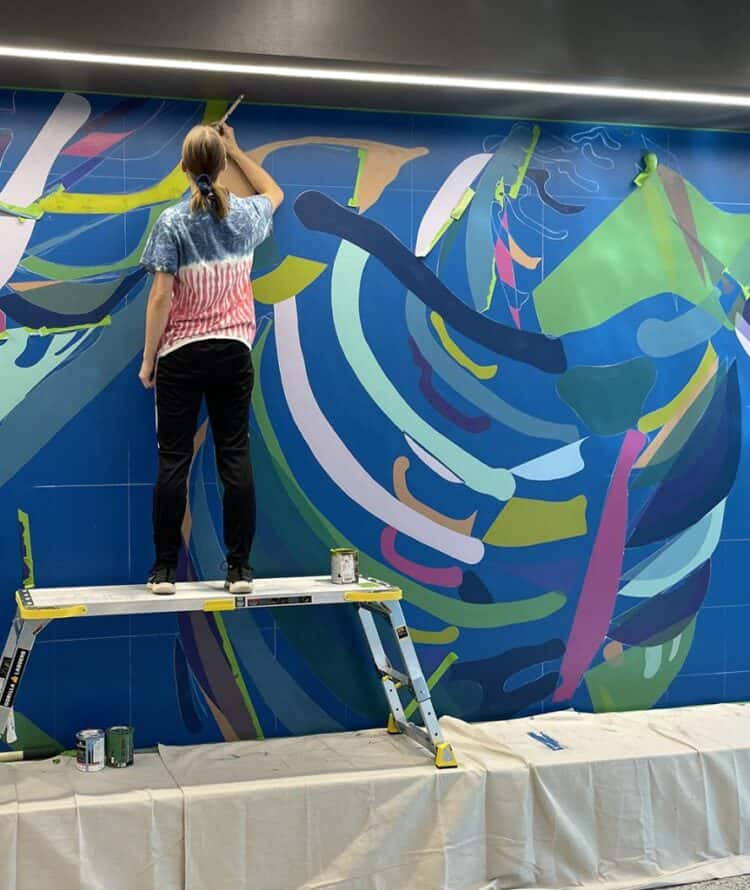 New Mural in The Orthopaedic and Spine Hospital at UAMS Brightens Lobby ...